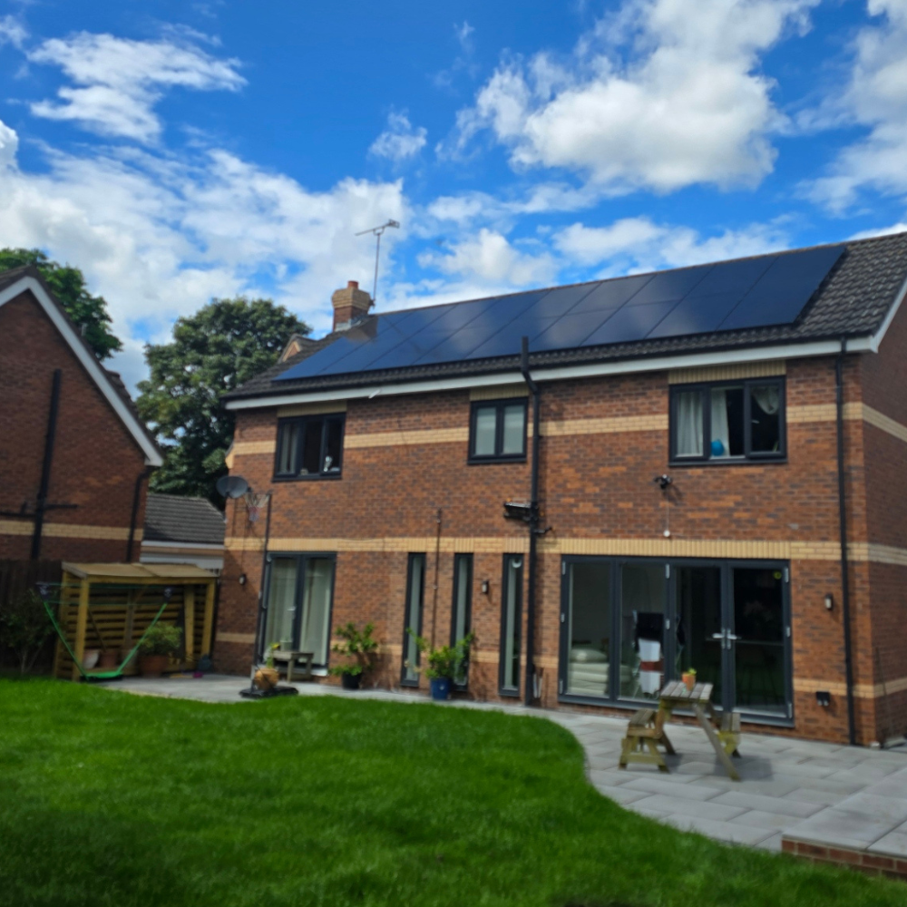 Why Solar Power is Leading the Way in 2024 - The Energy Smart Group